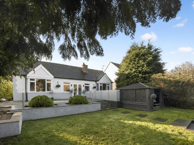 3 bedroom detached bungalow for sale