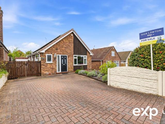 3 bedroom detached bungalow for sale