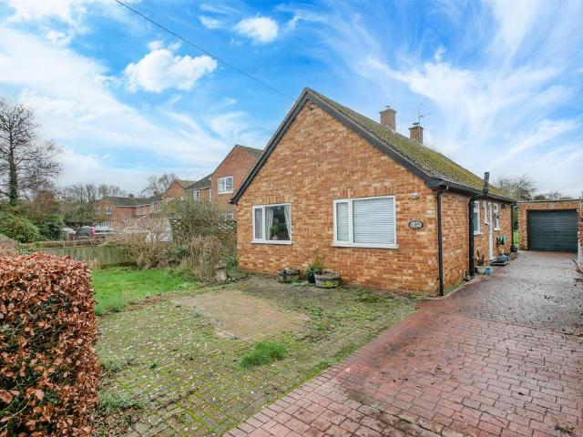3 bedroom detached bungalow for sale