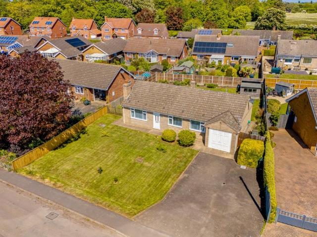 3 bedroom detached bungalow for sale