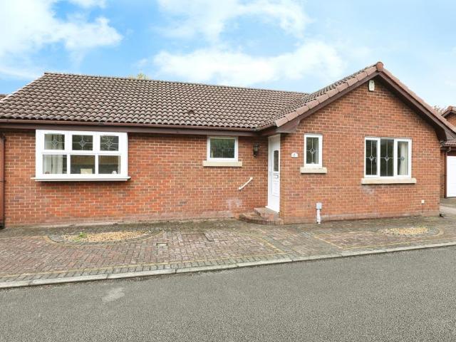 3 bedroom detached bungalow for sale