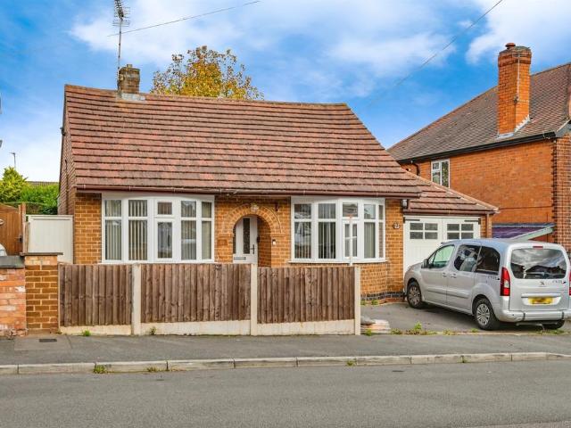 3 bedroom detached bungalow for sale