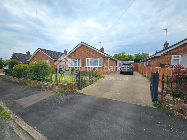 3 bedroom detached bungalow for sale