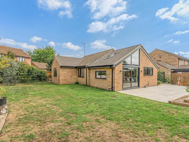 3 bedroom detached bungalow for sale
