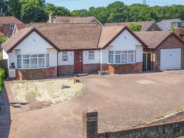 3 bedroom detached bungalow for sale