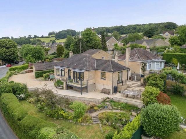 3 bedroom detached bungalow for sale