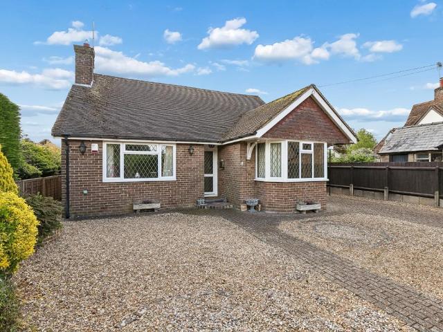 3 bedroom detached bungalow for sale