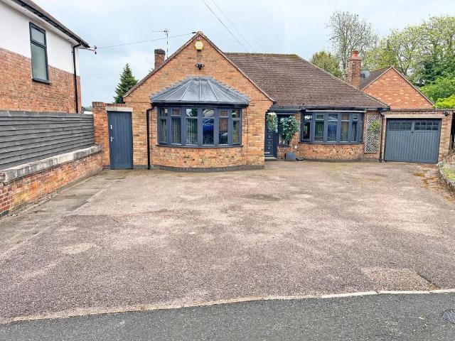 3 bedroom detached bungalow for sale