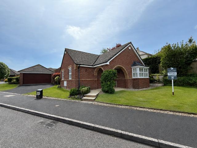 3 bedroom detached bungalow for sale