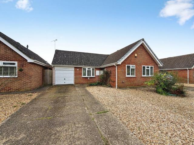 3 bedroom detached bungalow for sale