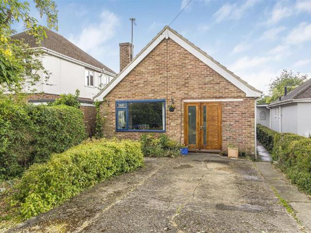 3 bedroom detached bungalow for sale