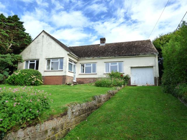 3 bedroom detached bungalow for sale
