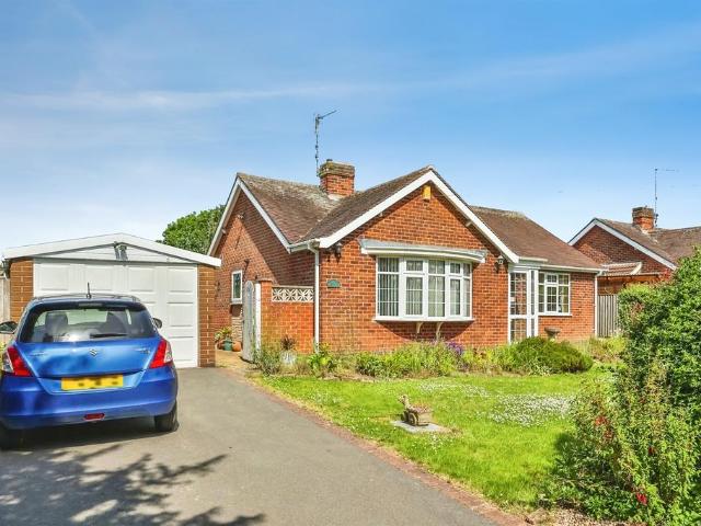 3 bedroom detached bungalow for sale