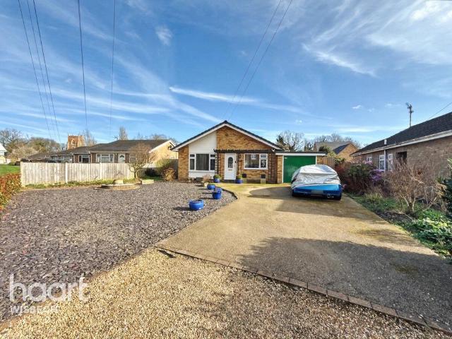 3 bedroom detached bungalow for sale