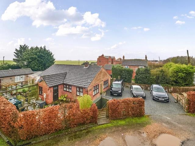 3 bedroom detached bungalow for sale