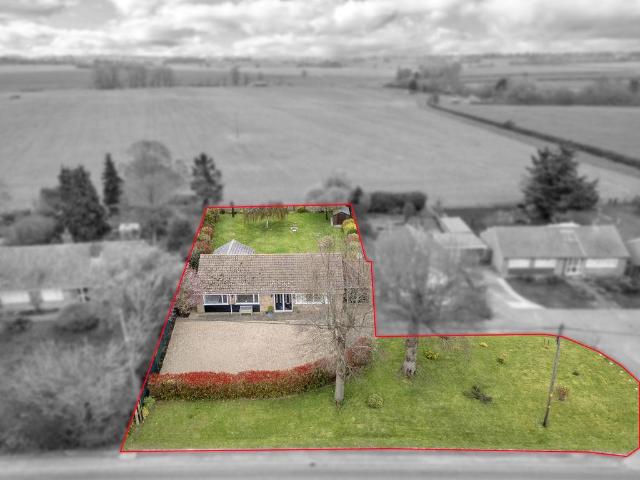 3 bedroom detached bungalow for sale