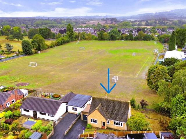 3 bedroom detached bungalow for sale