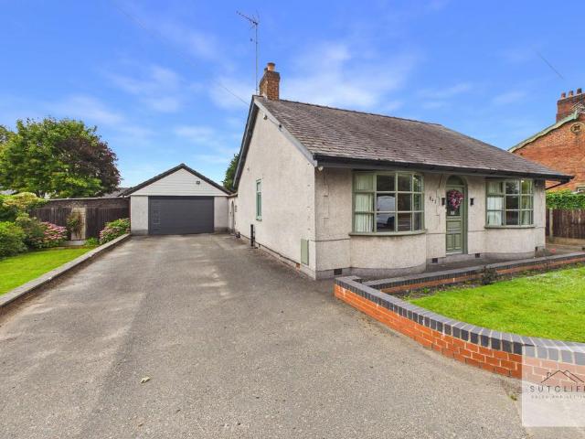 3 bedroom detached bungalow for sale