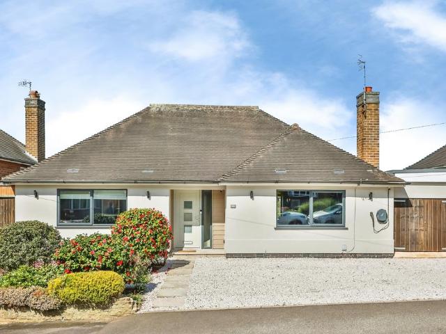 3 bedroom detached bungalow for sale