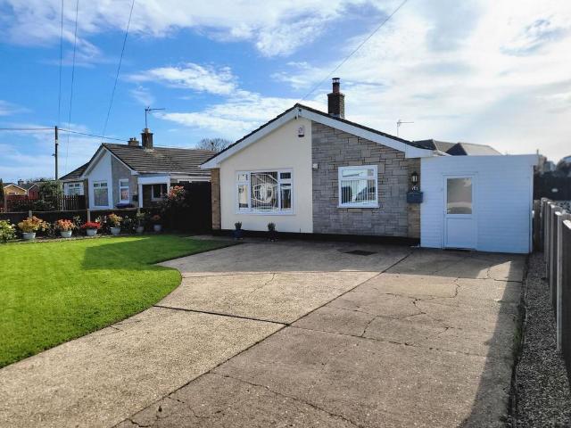 3 bedroom detached bungalow for sale