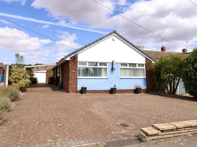 3 bedroom detached bungalow for sale