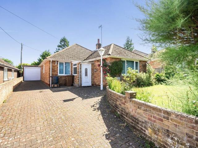 3 bedroom detached bungalow for sale