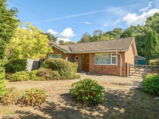 3 bedroom detached bungalow for sale