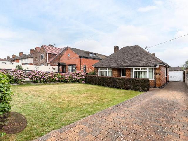 3 bedroom detached bungalow for sale