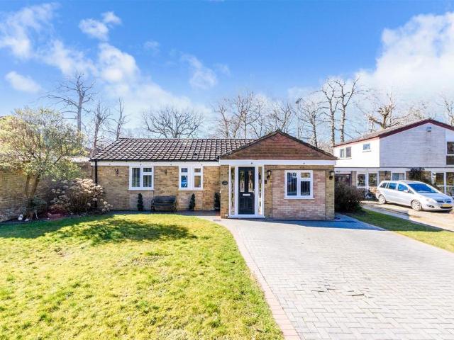 3 bedroom detached bungalow for sale