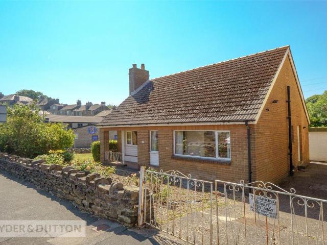 3 bedroom detached bungalow for sale