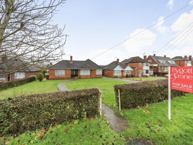 3 bedroom detached bungalow for sale