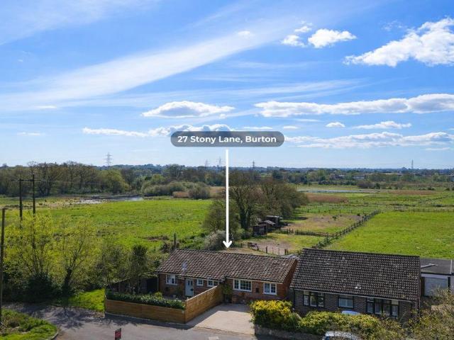 3 bedroom detached bungalow for sale