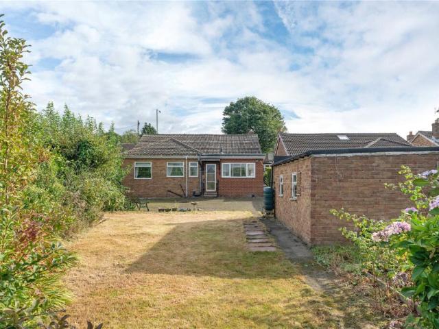 3 bedroom detached bungalow for sale
