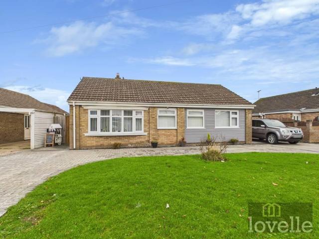 3 bedroom detached bungalow for sale