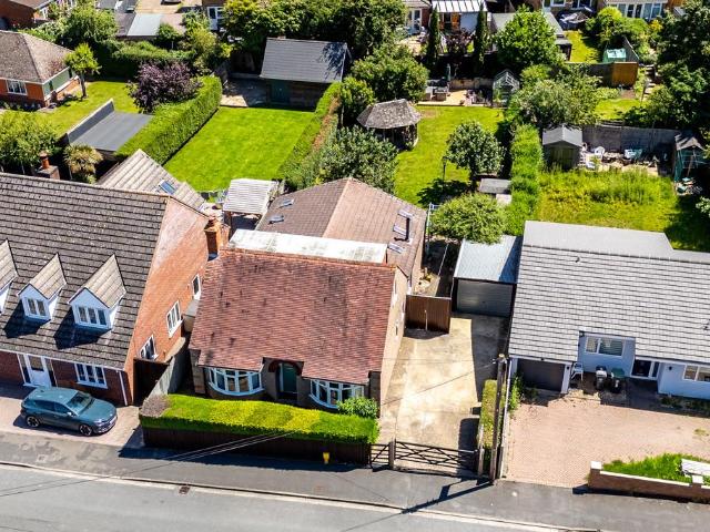 3 bedroom detached bungalow for sale