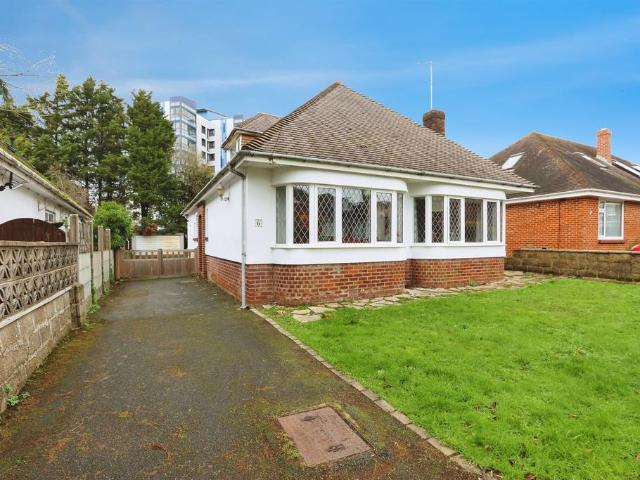 3 bedroom detached bungalow for sale