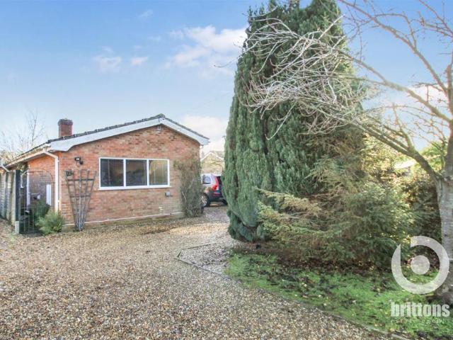 3 bedroom detached bungalow for sale