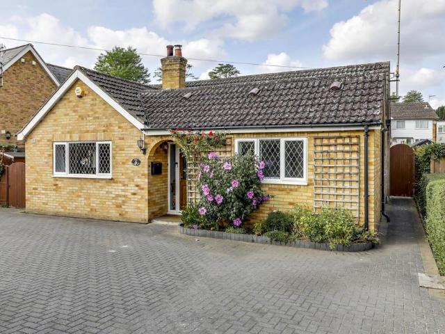 3 bedroom detached bungalow for sale