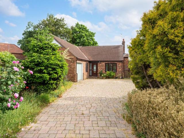 3 bedroom detached bungalow for sale