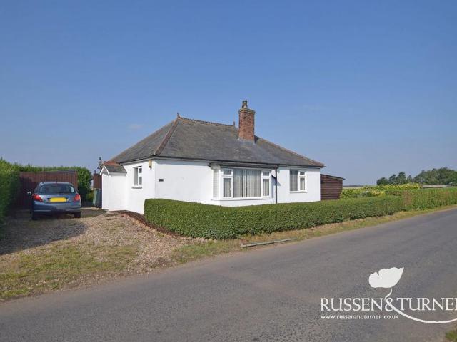 3 bedroom detached bungalow for sale
