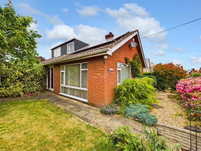 3 bedroom detached bungalow for sale