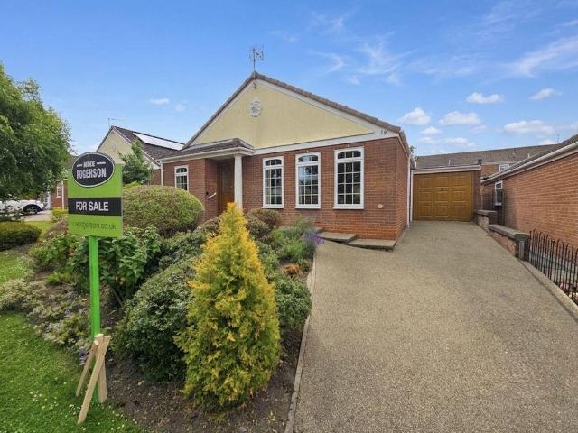 3 bedroom detached bungalow for sale