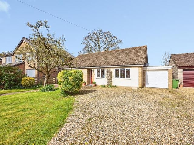 3 bedroom detached bungalow for sale