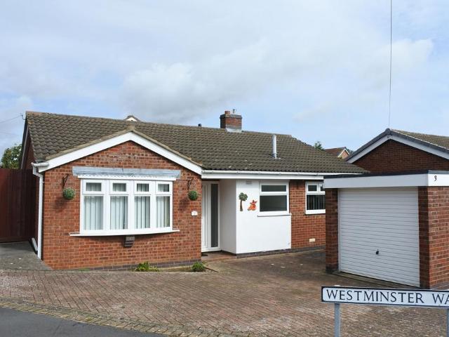 3 bedroom detached bungalow for sale