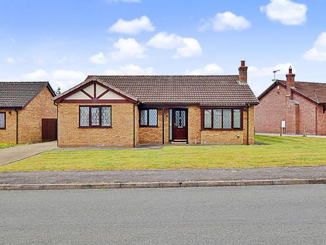 3 bedroom detached bungalow for sale