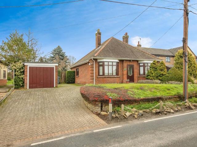 3 bedroom detached bungalow for sale