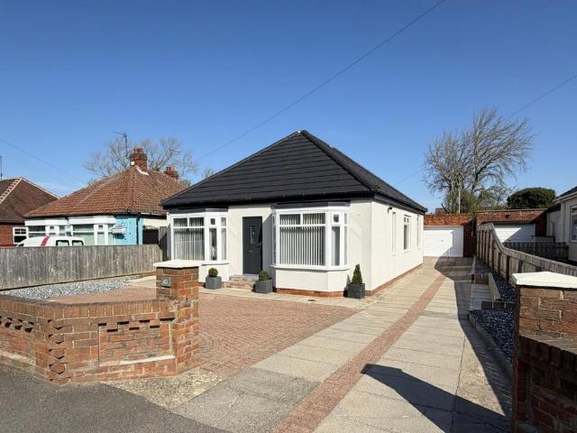3 bedroom detached bungalow for sale