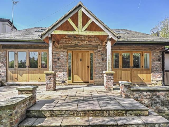 3 bedroom detached bungalow for sale