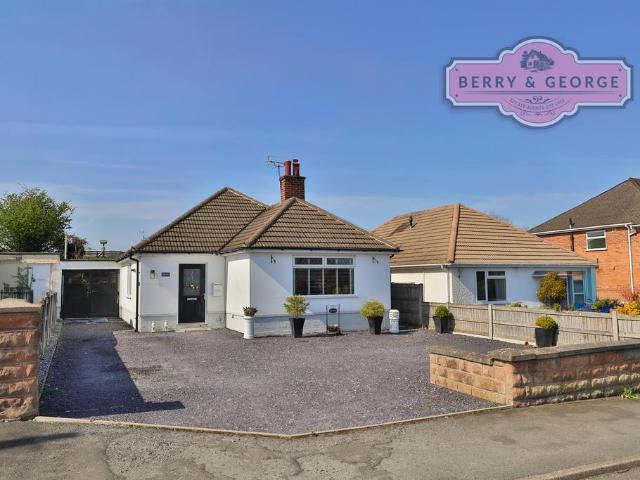 3 bedroom detached bungalow for sale