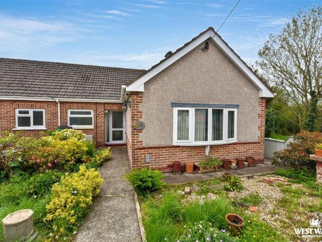 3 bedroom detached bungalow for sale